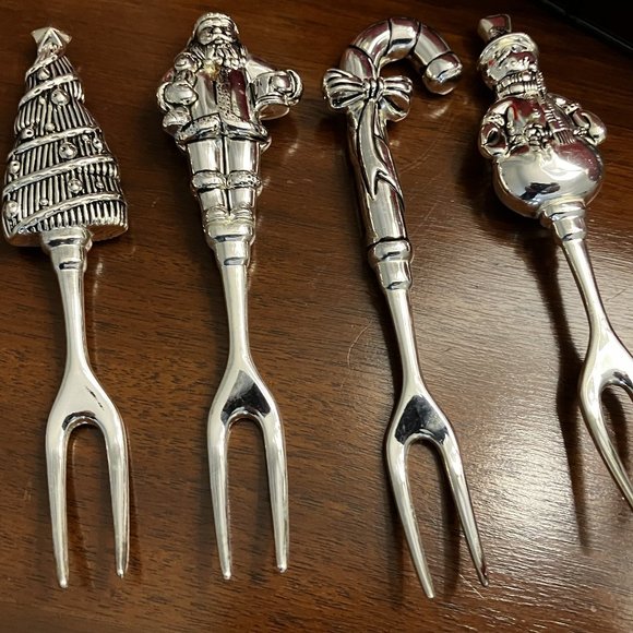 Wallace Silversmiths | Holiday | Wallace Silversmith Silver Plate ...